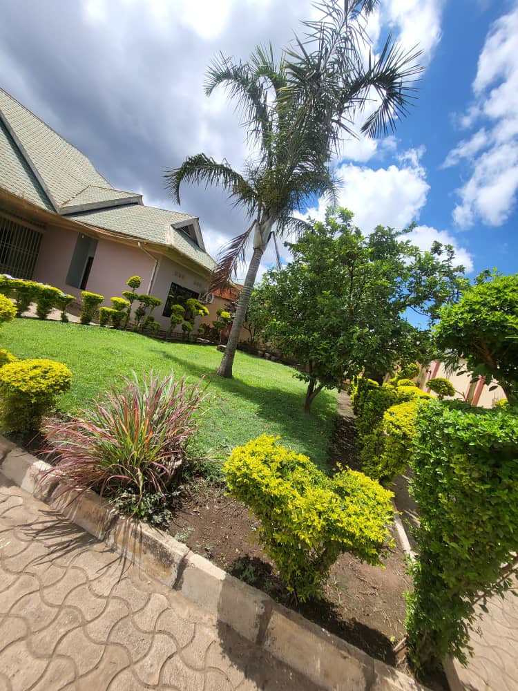 A VENDRE UNE MAISON VILLE DE LUBUMBASHI | A Louer Et A Vendre ...